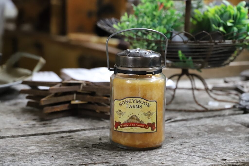 Honey and Cornbread | Primitive Olde Crow